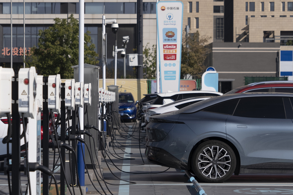 Colorado boosts EV rebates as federal incentives end