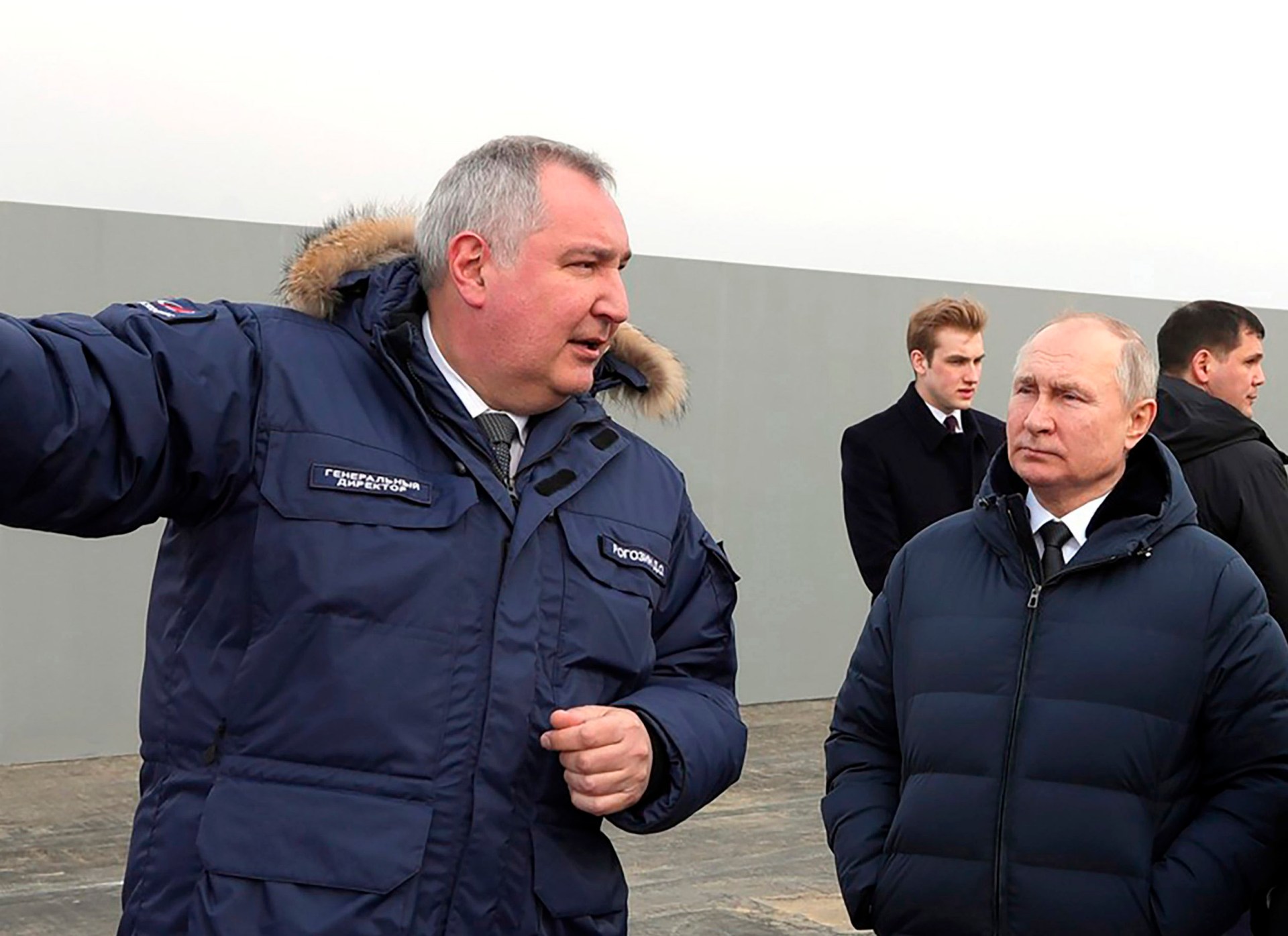 Russian senator targets UK sites in shock attack claim