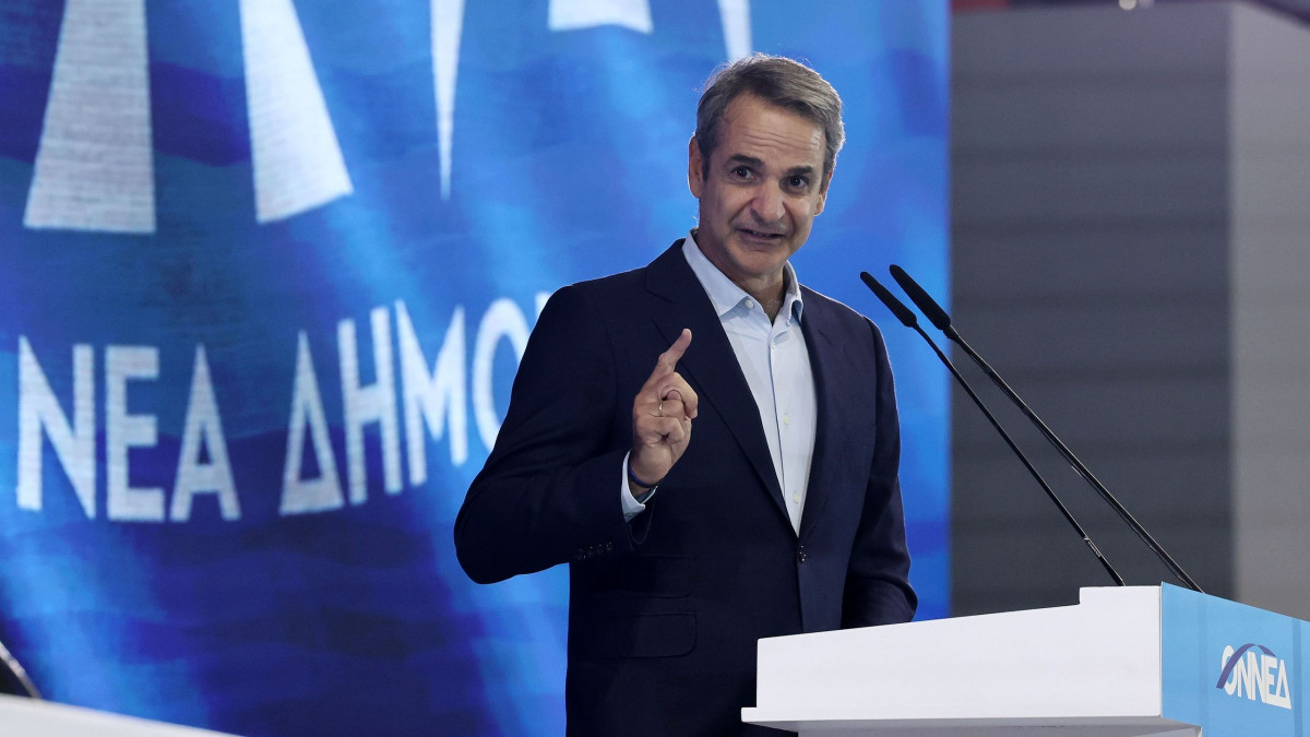Μητσοτάκης: Μόνο η ΝΔ εγγυάται ασφάλεια και ελπίδα - Όχι στις μίζερες ...