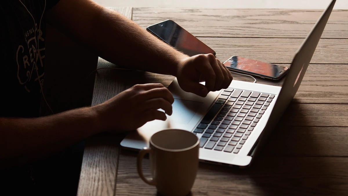 Jazztel rebaja su fibra para siempre: ahorra más de 100 euros al año