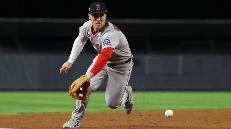 MLB Playoffs: Alex Bregman Sends Heartfelt Message to Red Sox Fans - Is ...