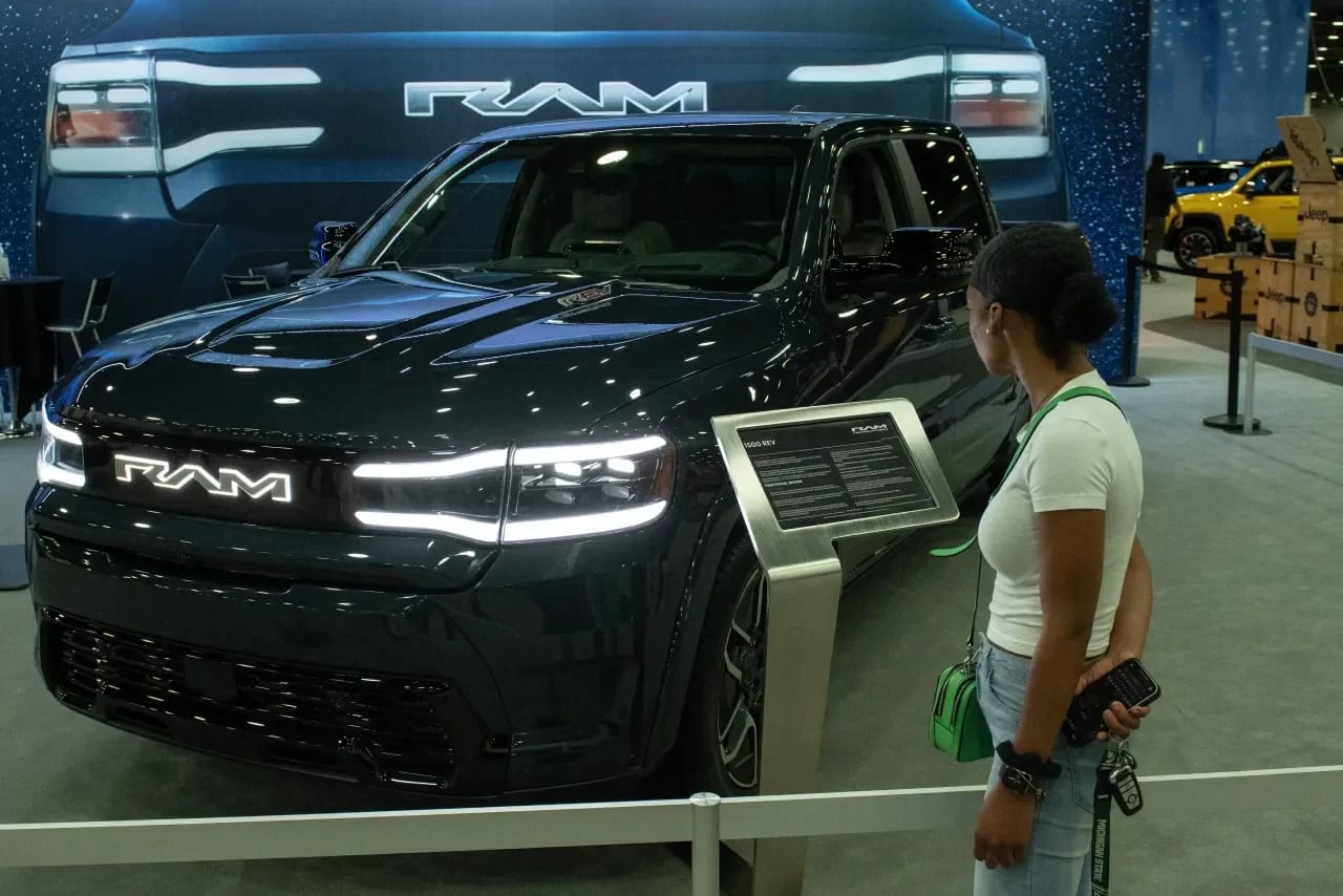 Stellantis, Ford, GM Clash Over Trump Truck Tariffs Amid Lobbying ...