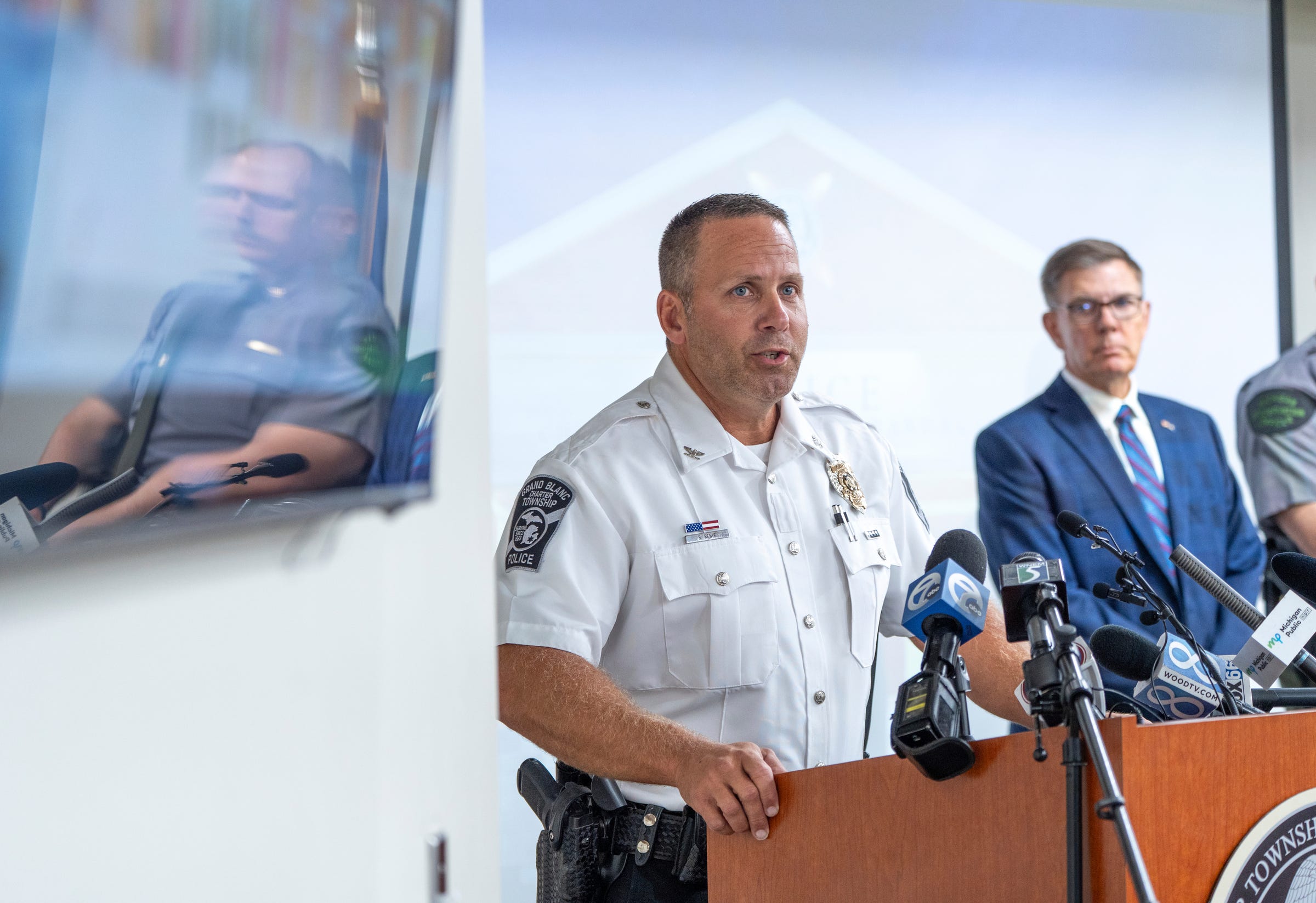 Newly released body camera video shows Grand Blanc Twp. officers racing ...