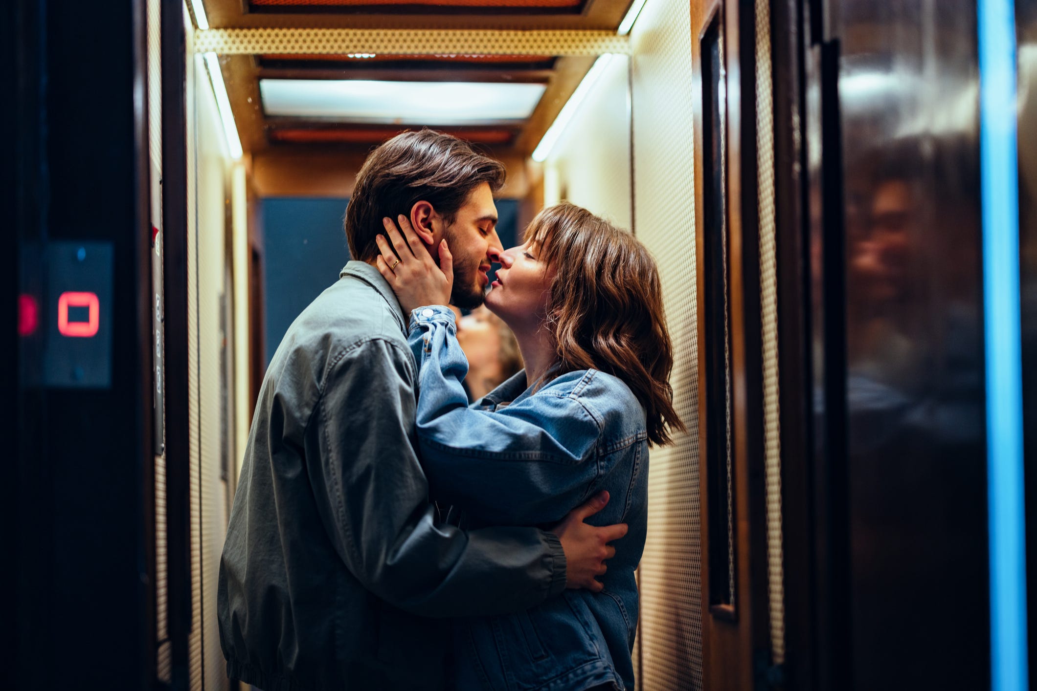 'Zip coding' is a new dating trend. It might be the reason you're still ...