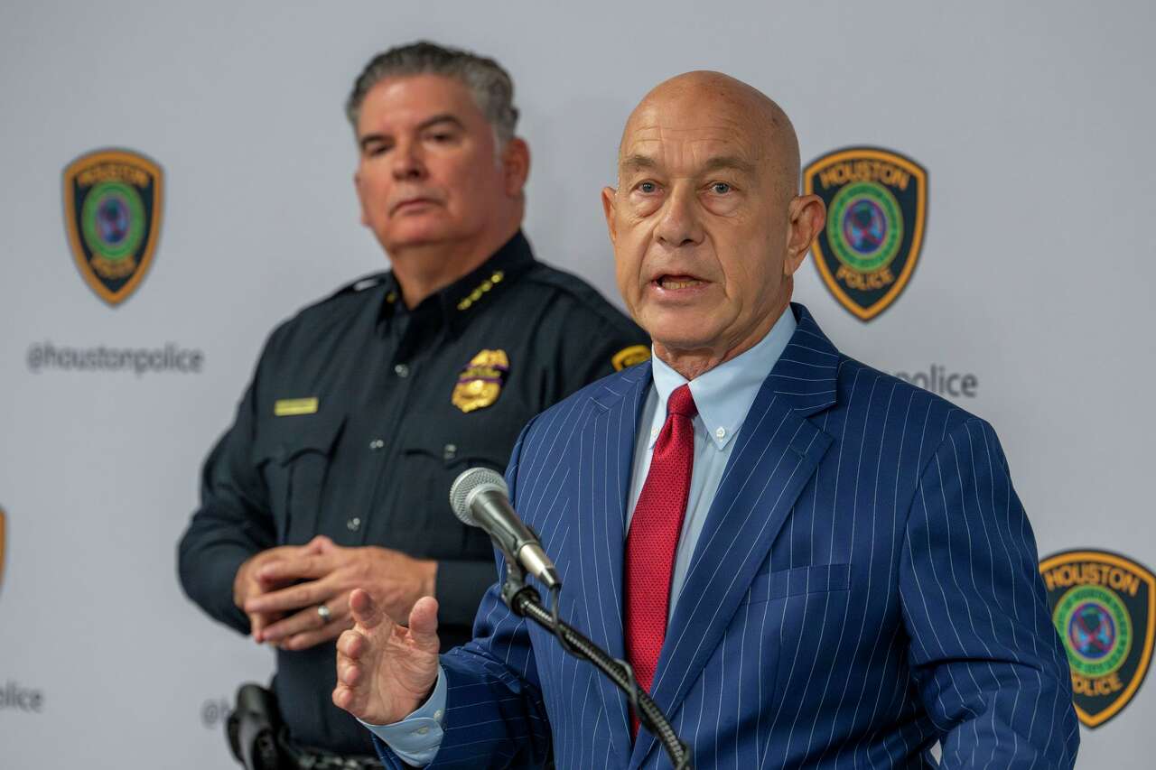 Houston homicides are down. Mayor Whitmire should celebrate. | Editorial