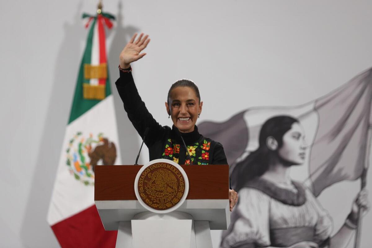 Previo a informe en el Zócalo, Sheinbaum encabeza tercera conferencia ...