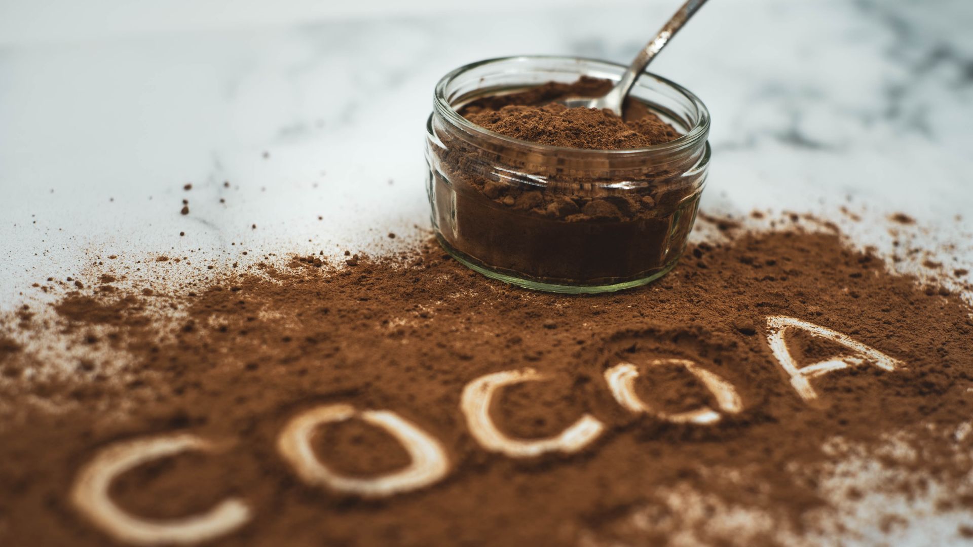 20 Foods That Smell Better Than They Taste