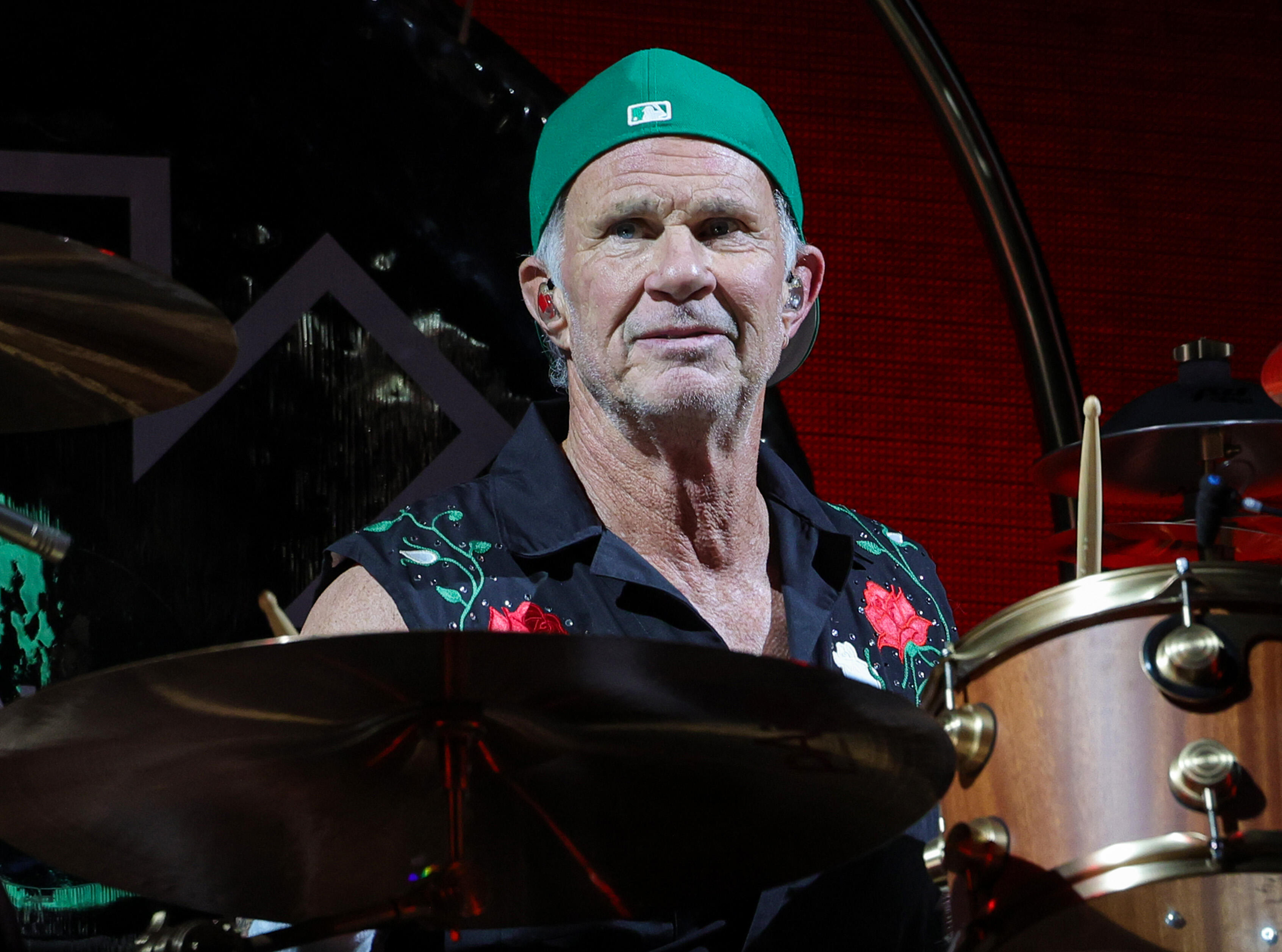 Red Hot Chili Peppers’ Chad Smith Launches Scholarship For Music Students
