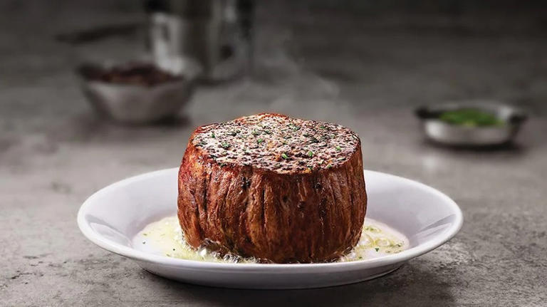 How Ruth's Chris Steak House Elevates Its Filet Mignon During The Fall ...