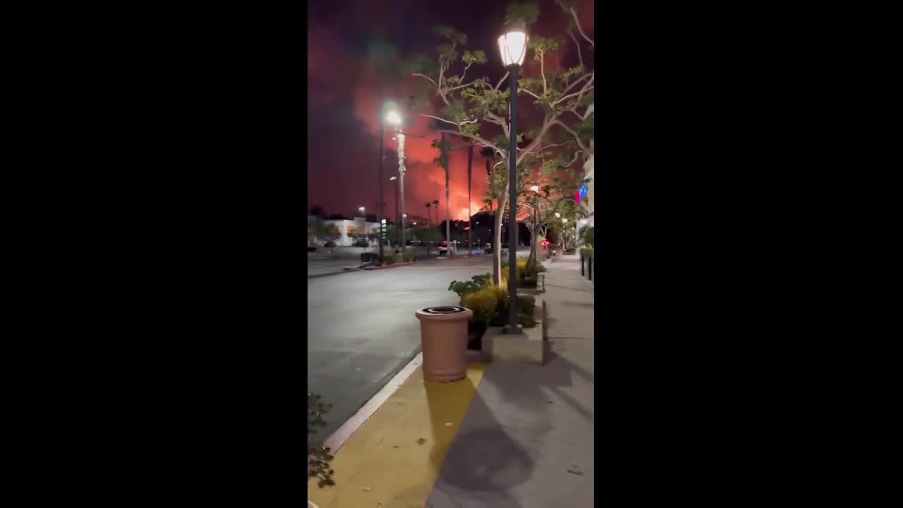 Chevron refinery explosion and massive fire lights up El Segundo ...