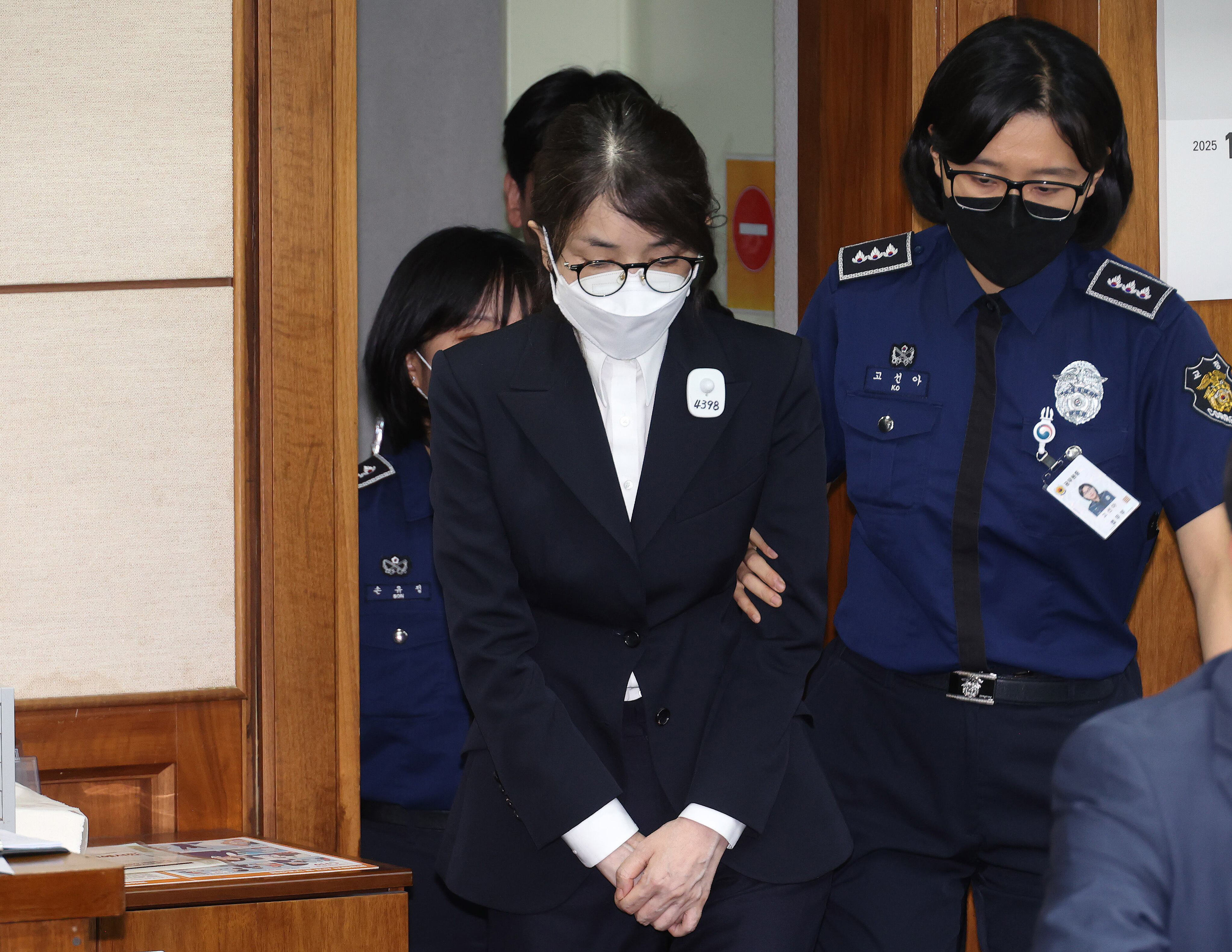 former-first-lady-s-chuseok-message-behind-bars