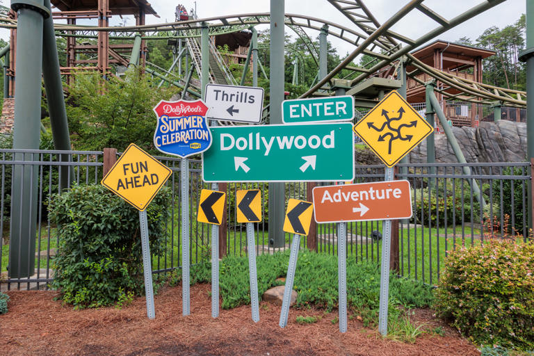 The Dollywood Harvest Festival Is Pure Fall Fun-Attractions, Food ...