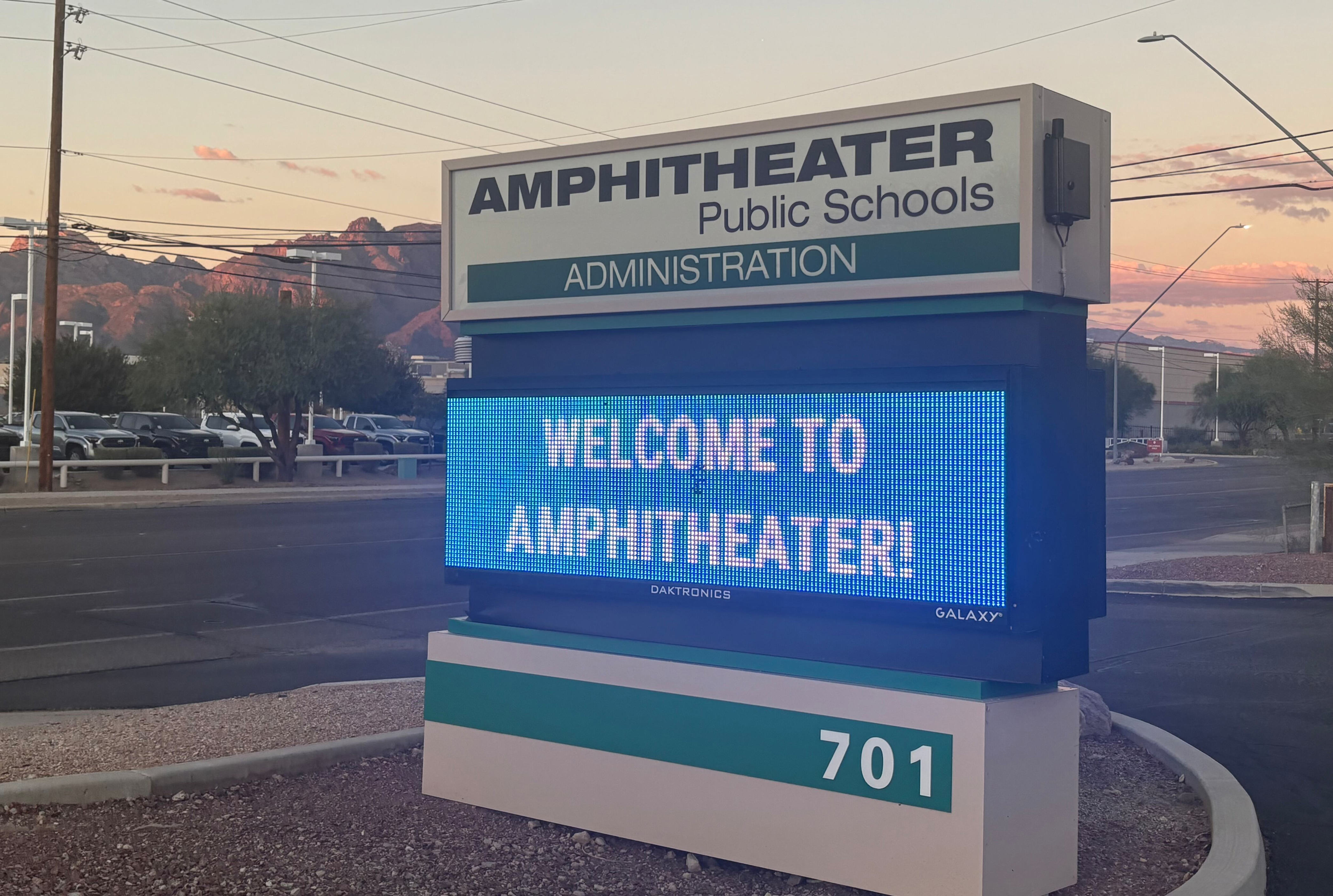 Amphi votes to close four elementary schools