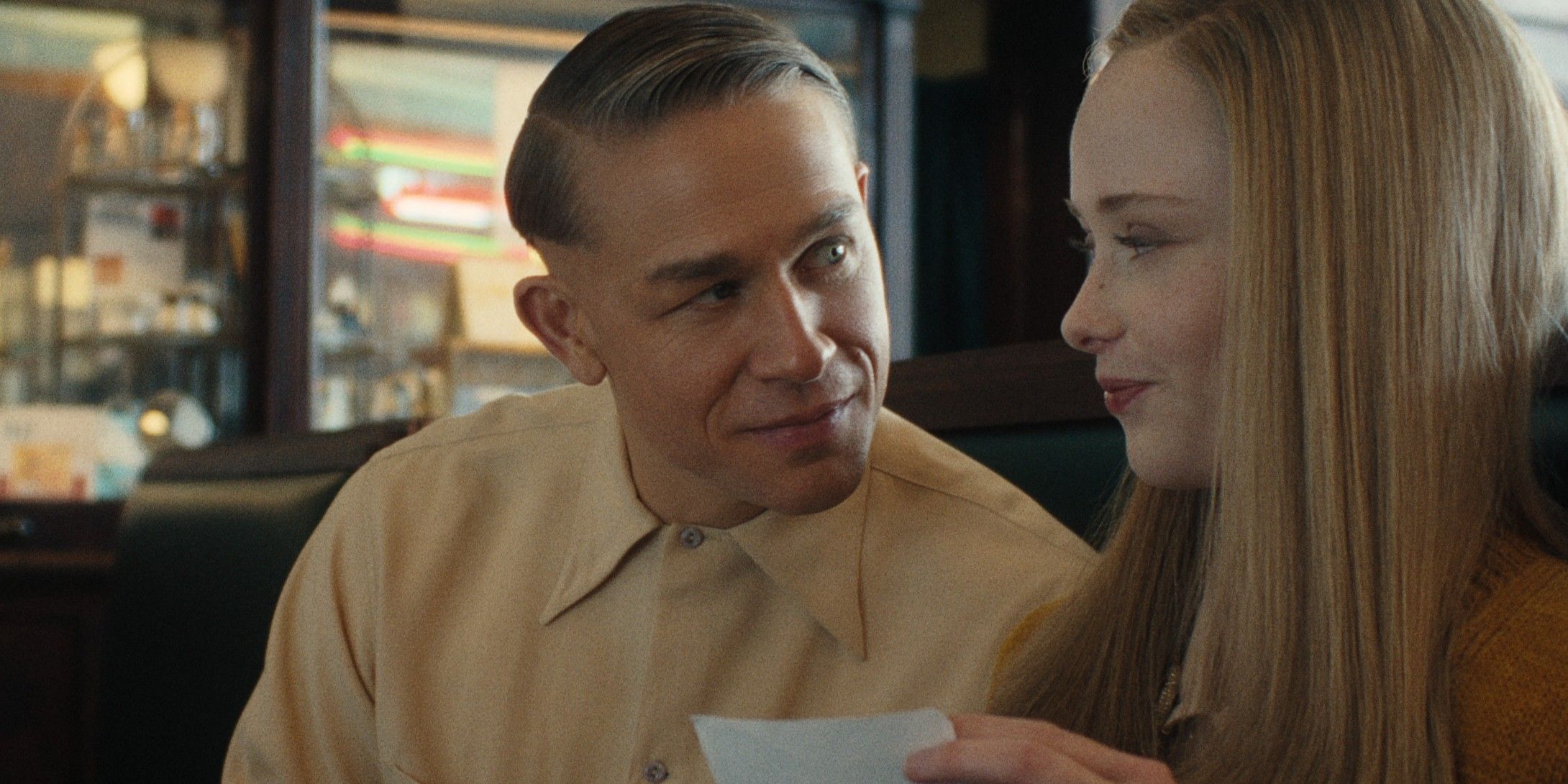 Charlie Hunnam Defends Monster's Ed Gein Storyline Amid Controversy