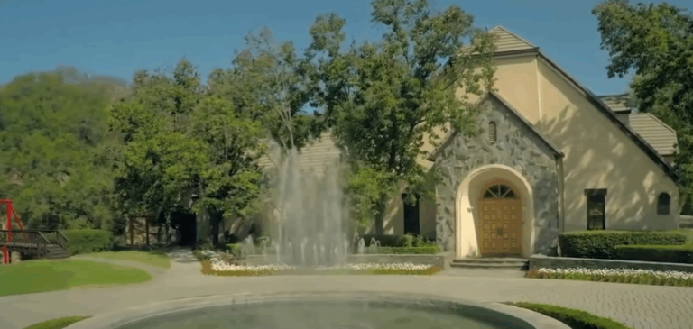 A Look Inside Michael Jackson’s Private Estate He Called Home