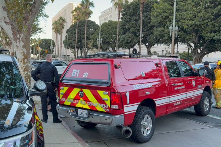 LA City Hall evacuated after driver with note addressed to Trump ...