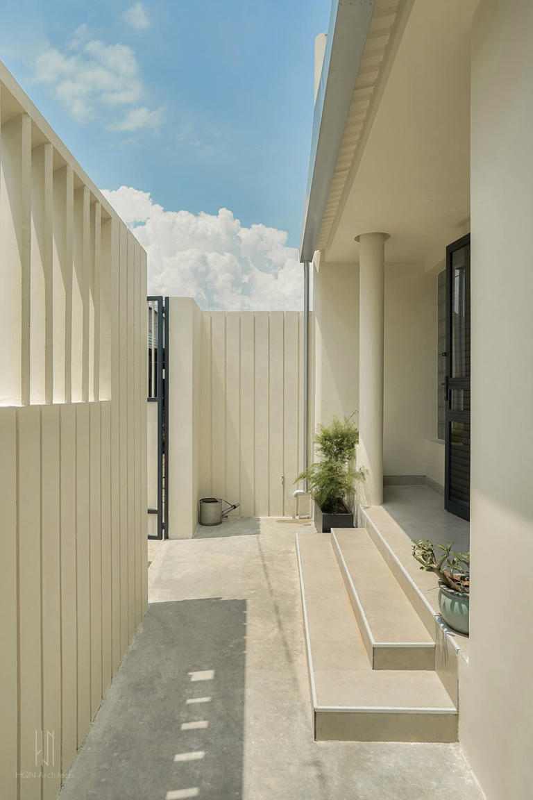 Nhà 85m2 có sân vườn lấy ánh sáng