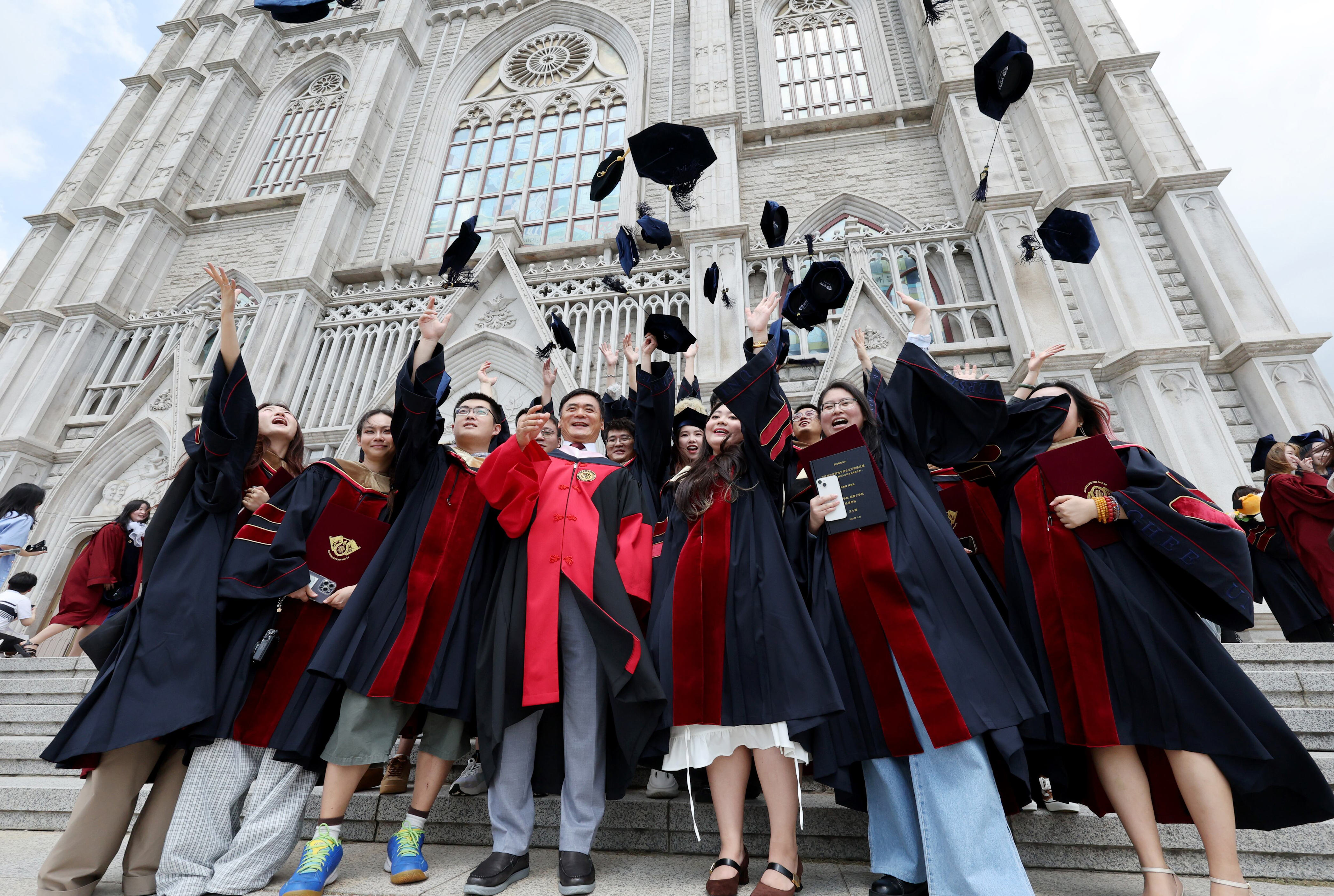 Graduation theses declining as universities embrace alternatives