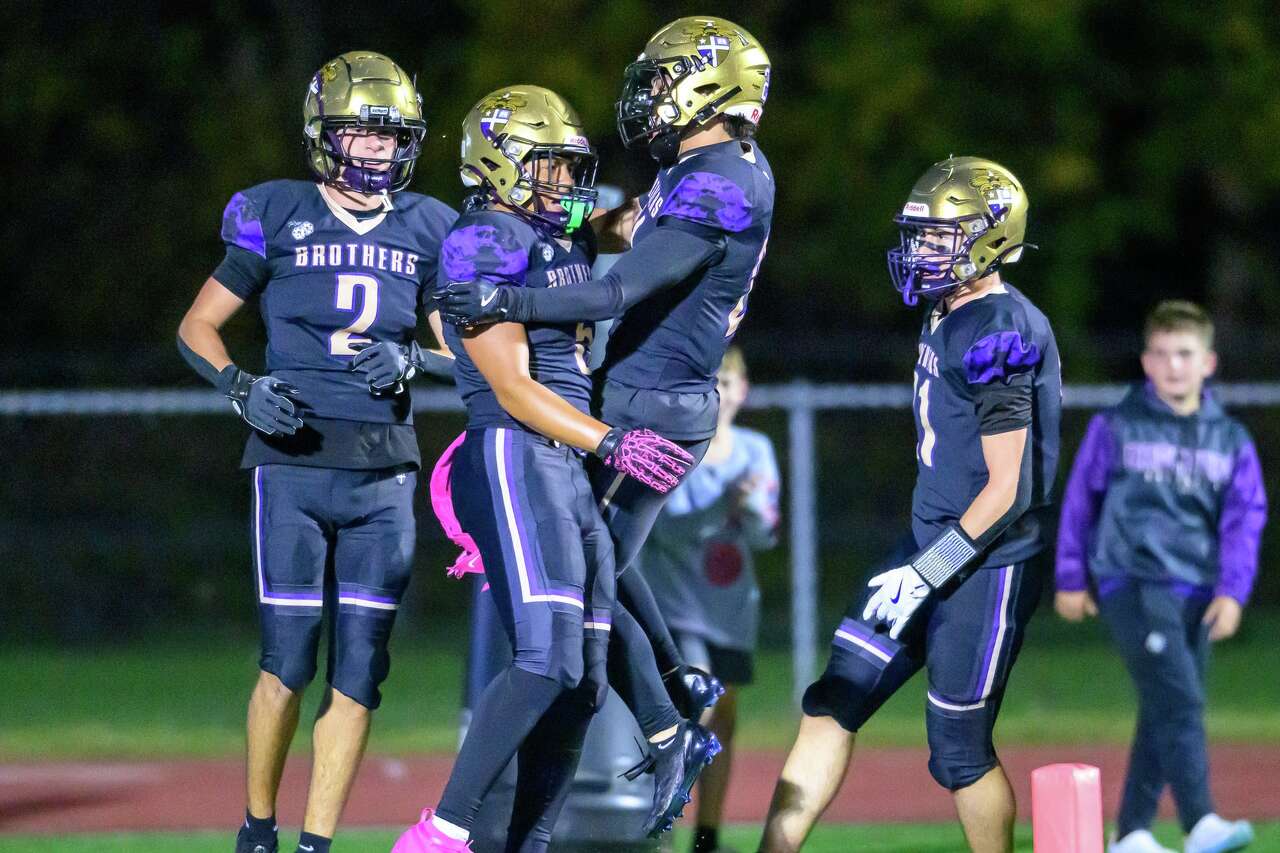 CBA holds off late Shen rally for Week 5 win