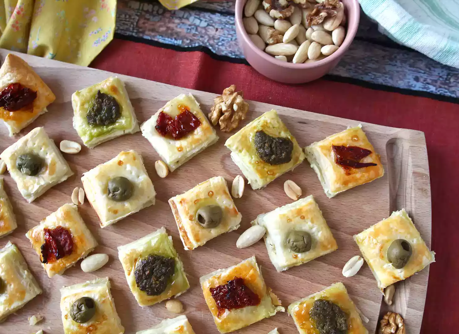Quick and easy puff pastry bites for a successful aperitif!