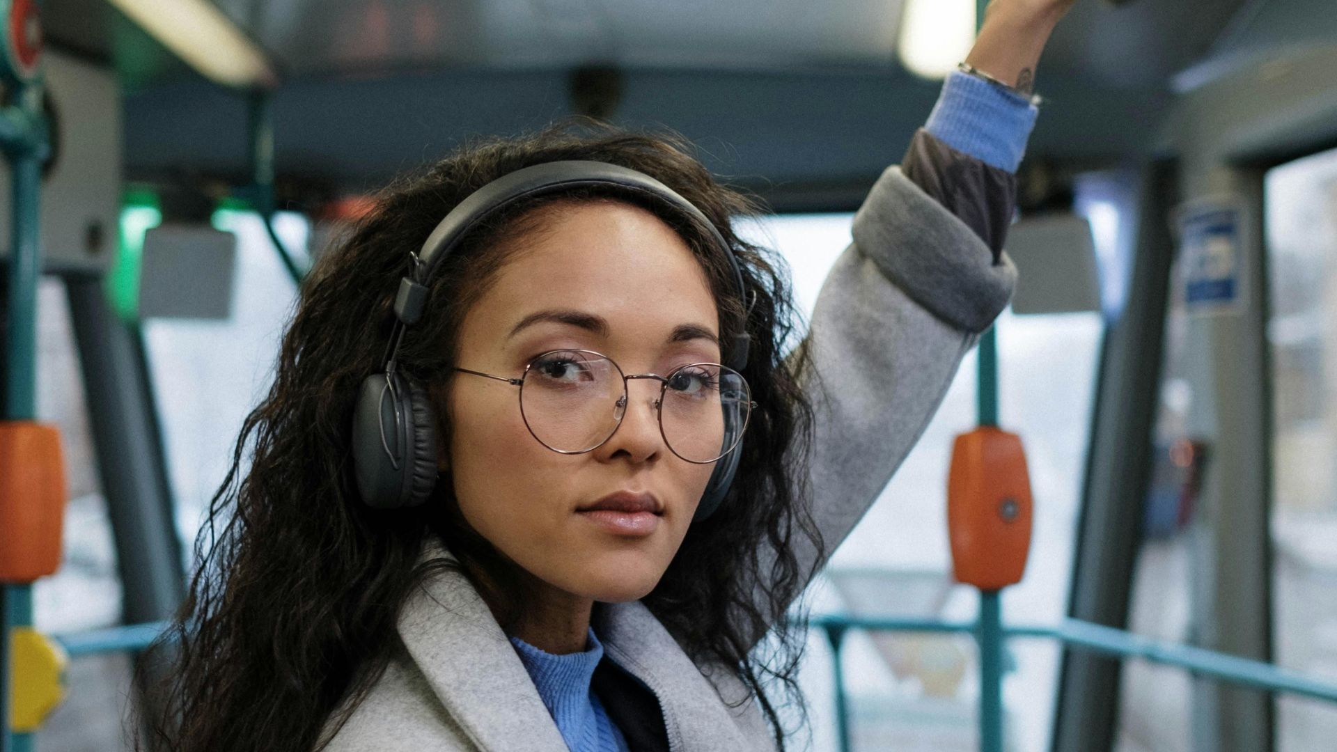 10 Wasteful Things To Do During Your Commute & 10 That Are Actually ...