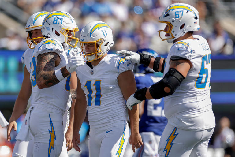 Chargers' injured O-line faces Commanders' ineffective pass rush in ...
