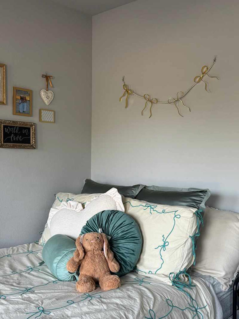 How an Arkansas State University Senior Made Her Dorm Stand Out with ...