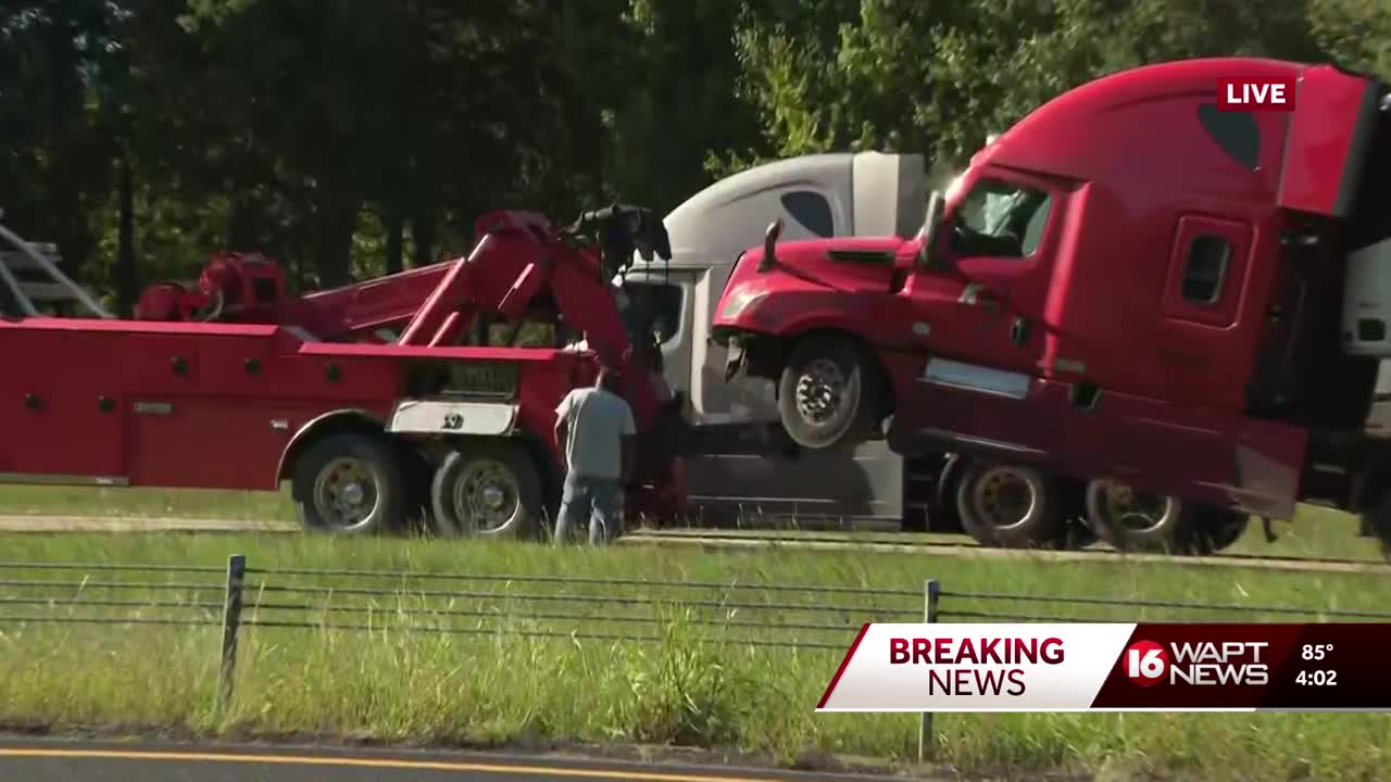 One killed in fatal interstate crash