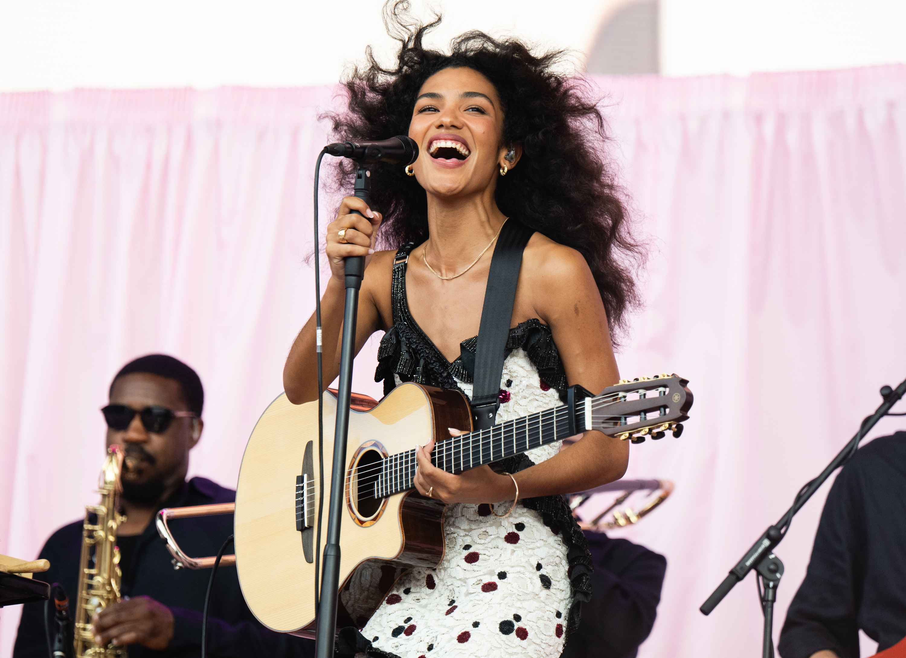 Who is Olivia Dean? Meet the Rising Singer-Songwriter Behind Hits ‘Man ...