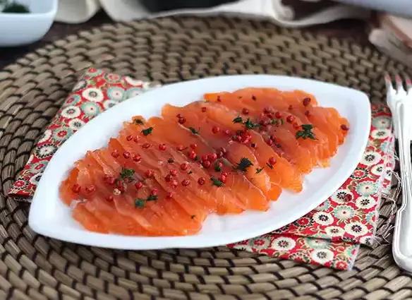 Gravlax, the swedish-style marinated salmon
