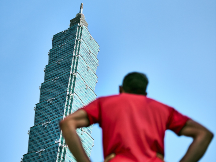 Alex Honnold Will Climb a Skyscraper Live on Netflix in 2026