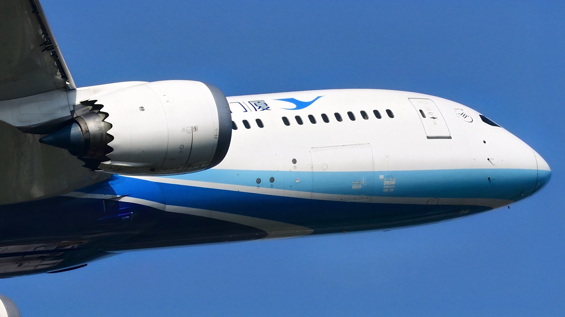 The World's New Longest Nonstop Flight Is 19 Hours 20 Minutes