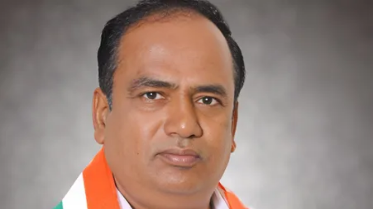 Telangana Congress MLA Rekulapally Bhoopathi remarks on PM Narendra ...