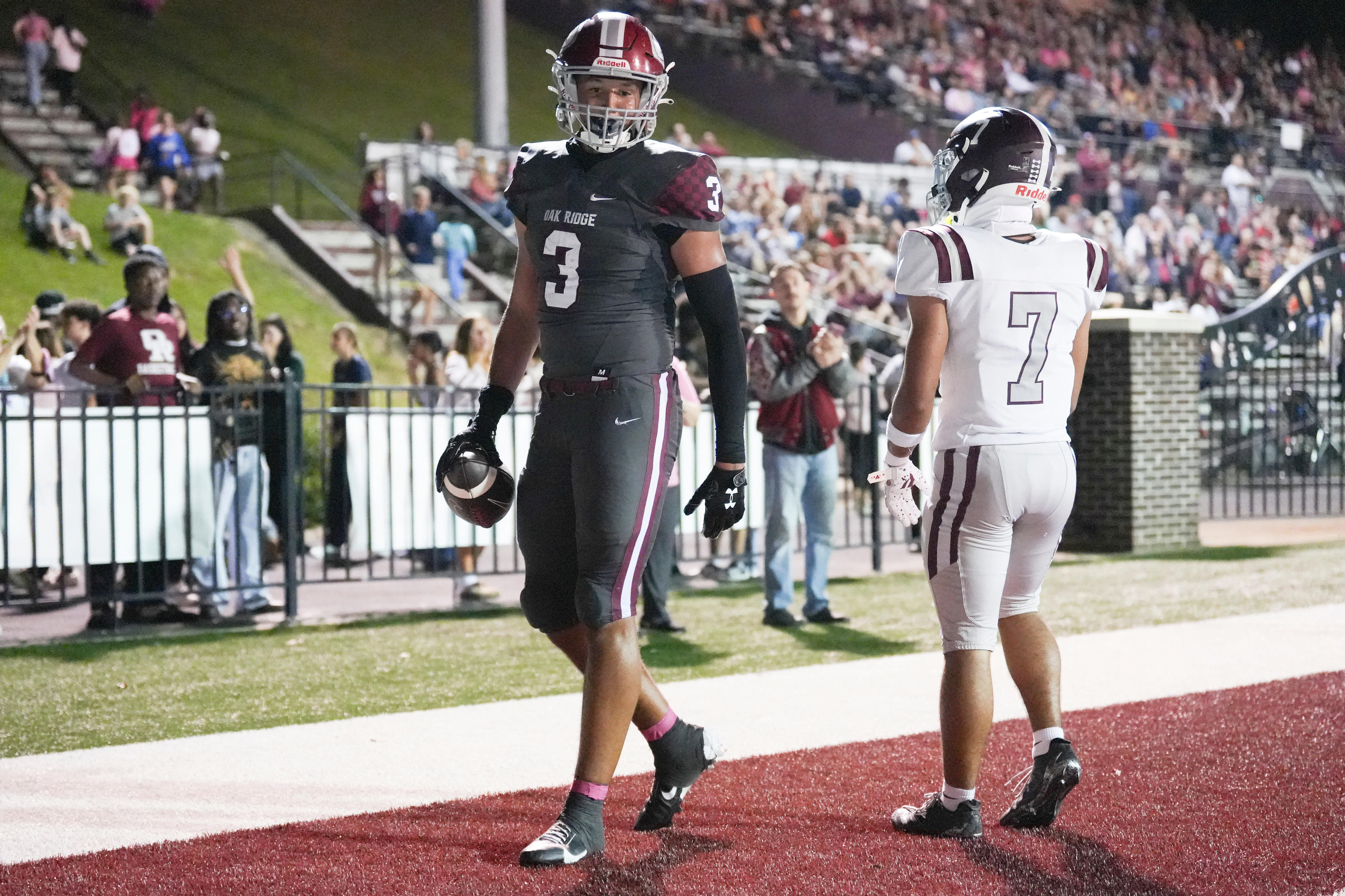 Why Tennessee football target Malik Howard looked like Tee Higgins in ...