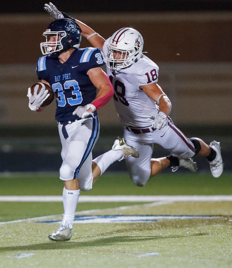 Bay Port football dominates De Pere to set up FRCC-North showdown with ...
