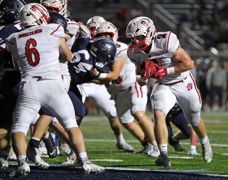 Cooper Gray, Gavin Madigan guide undefeated Wadsworth football team ...
