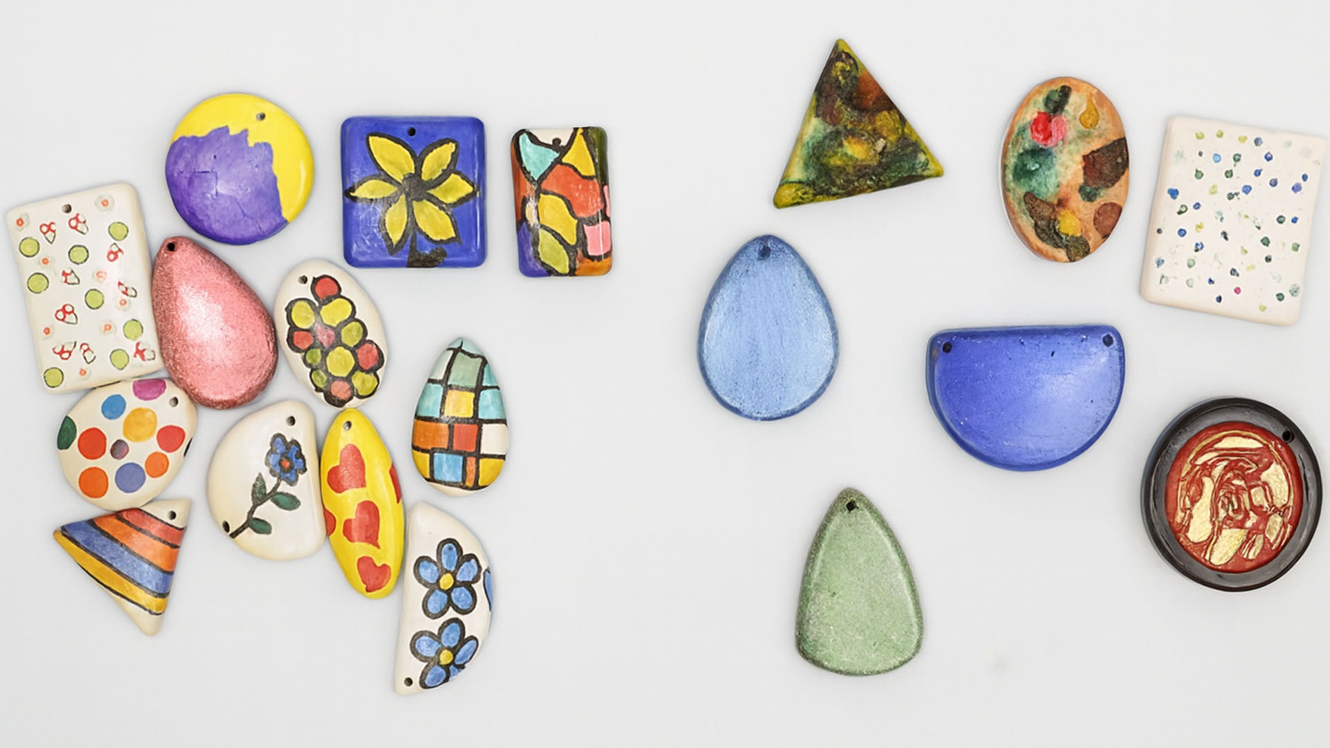 How to Use Spray Varnish, Alcohol, and Water in Resin Crafts