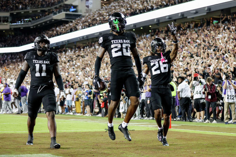 All black at Kyle Field: Aggies plan stadium 'Black Out' for MS State game