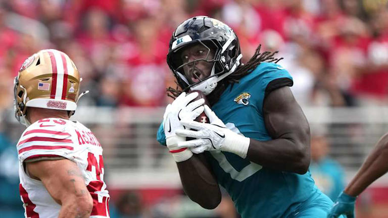 How Jaguars are Coaxing a Career Year out of Devin Lloyd