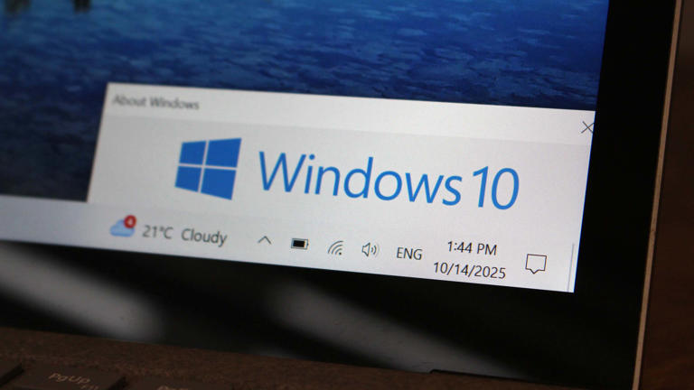 Windows 10 End of Life: Microsoft releases final Windows 10 update as ...