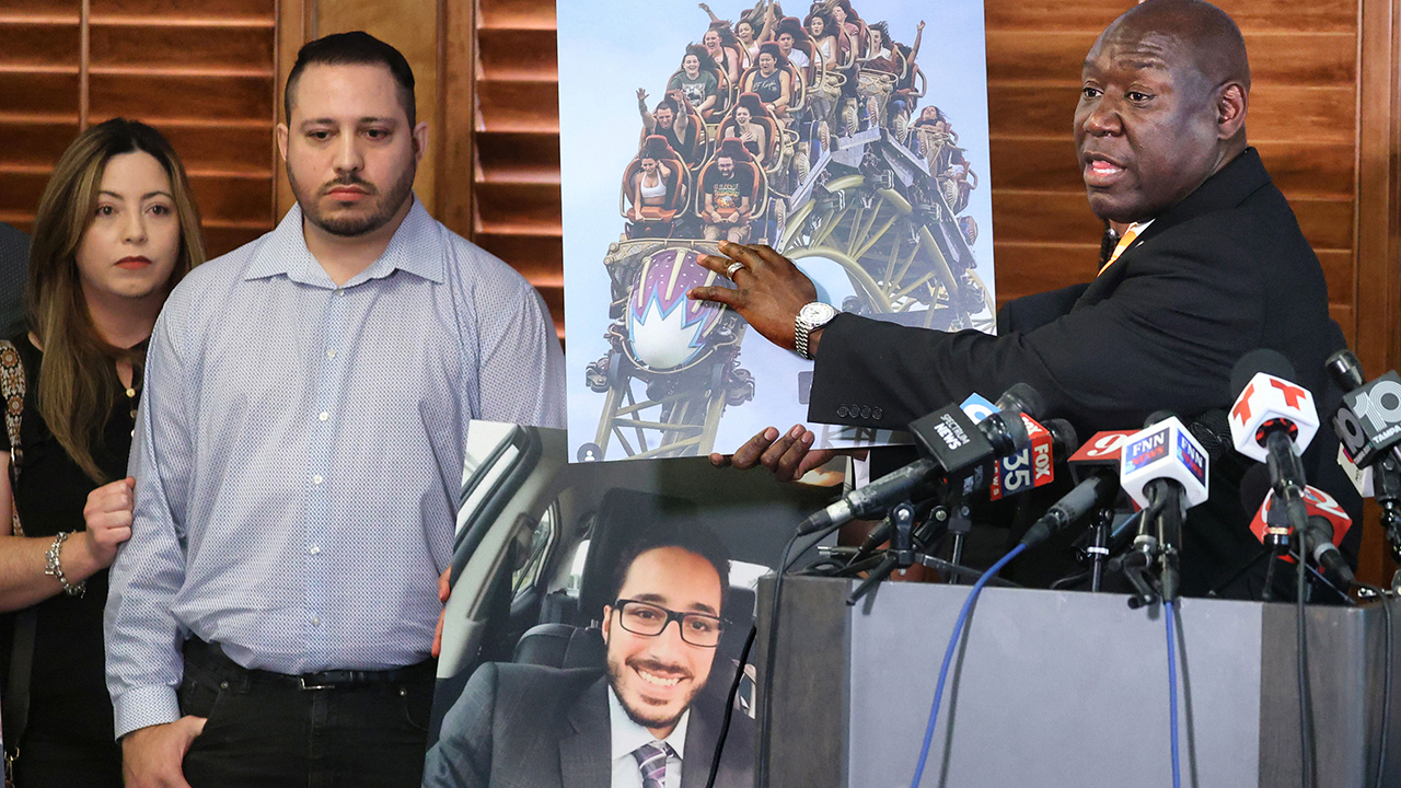 Universal Orlando reopening Stardust Racers roller coaster two weeks ...