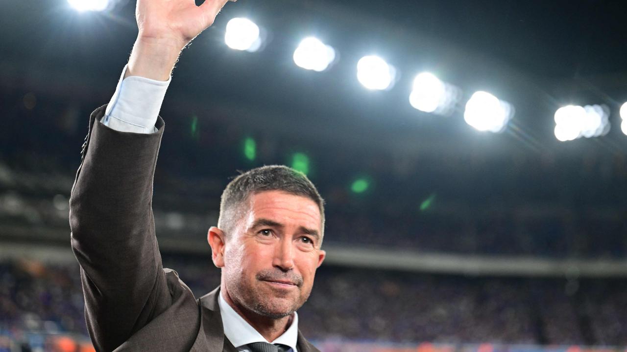 Socceroos legend takes charge of Hanoi