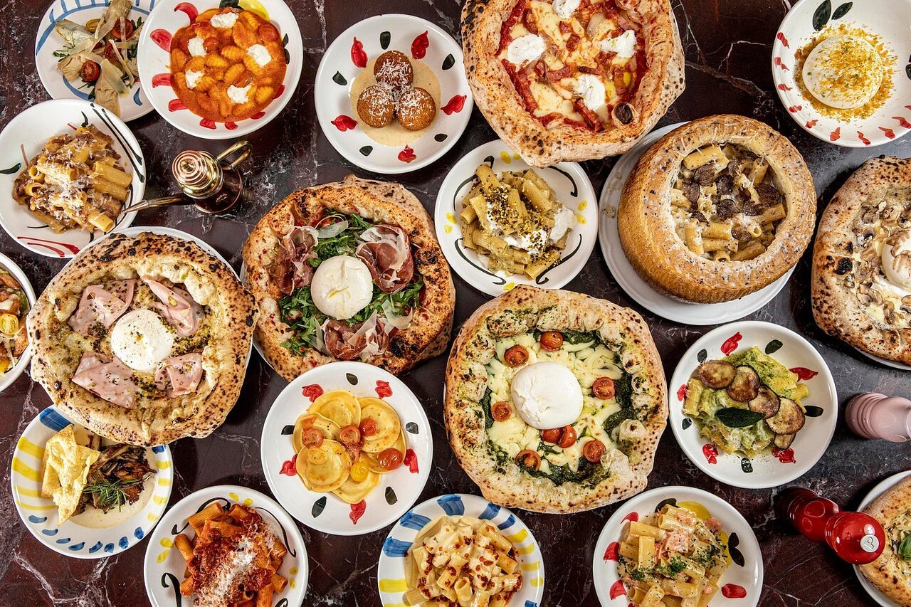 25 Famous Pizzerias Worth Visiting Worldwide