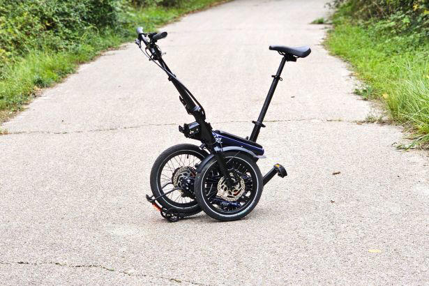 On a testé l’O2feel JIM, un vélo électrique ultra compact qui se ...