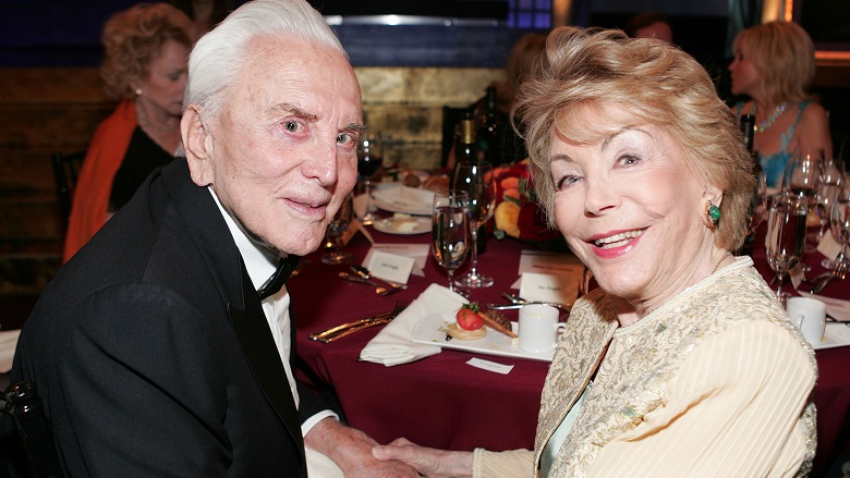 FOTOS: Kirk Douglas & Wife Anne Buydens Over the Years