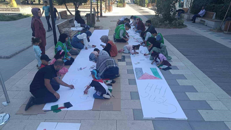 Batman’da İsrail’in Gazze saldırılarına çizimlerle tepki gösterildi