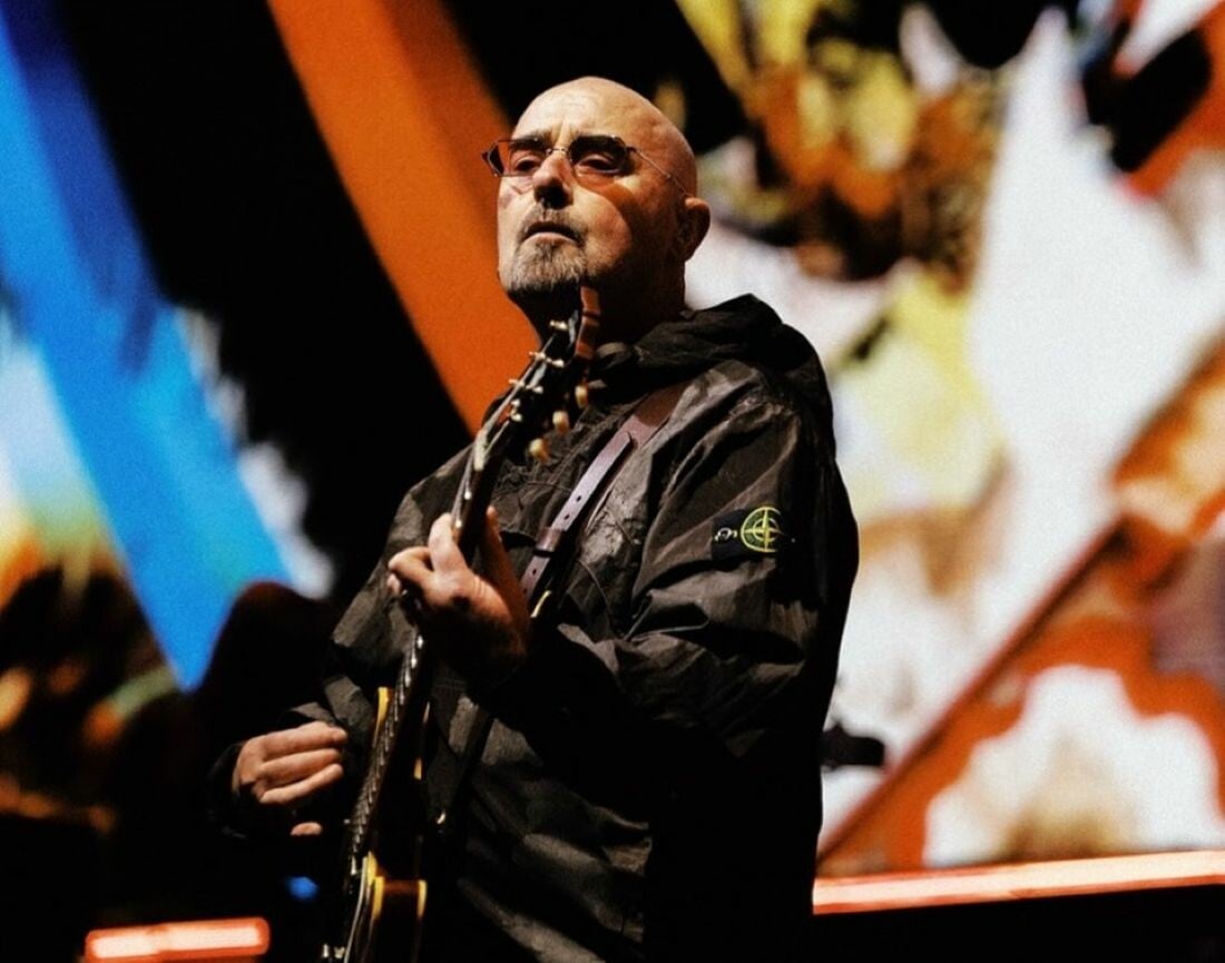 Εκτός περιοδείας ο Paul Arthurs των Oasis: Ανακοίνωσε ότι διαγνώστηκε ...