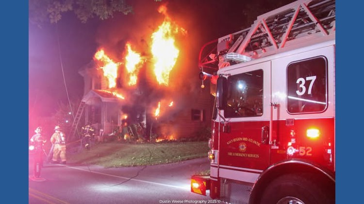 WATCH | Firefighters tackle two-alarm blaze in Upper Allen Township house