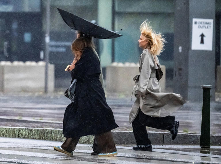 Storm Amy latest: Britain battered as up to 100mph winds and rain bring ...