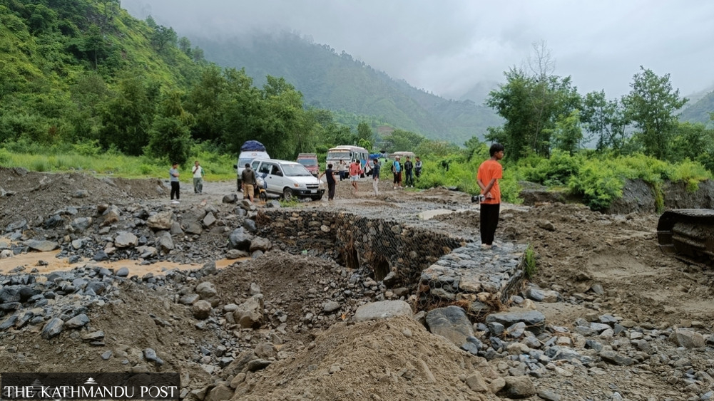 Traffic suspended on BP Highway in Kavre amid flood, landslide risks